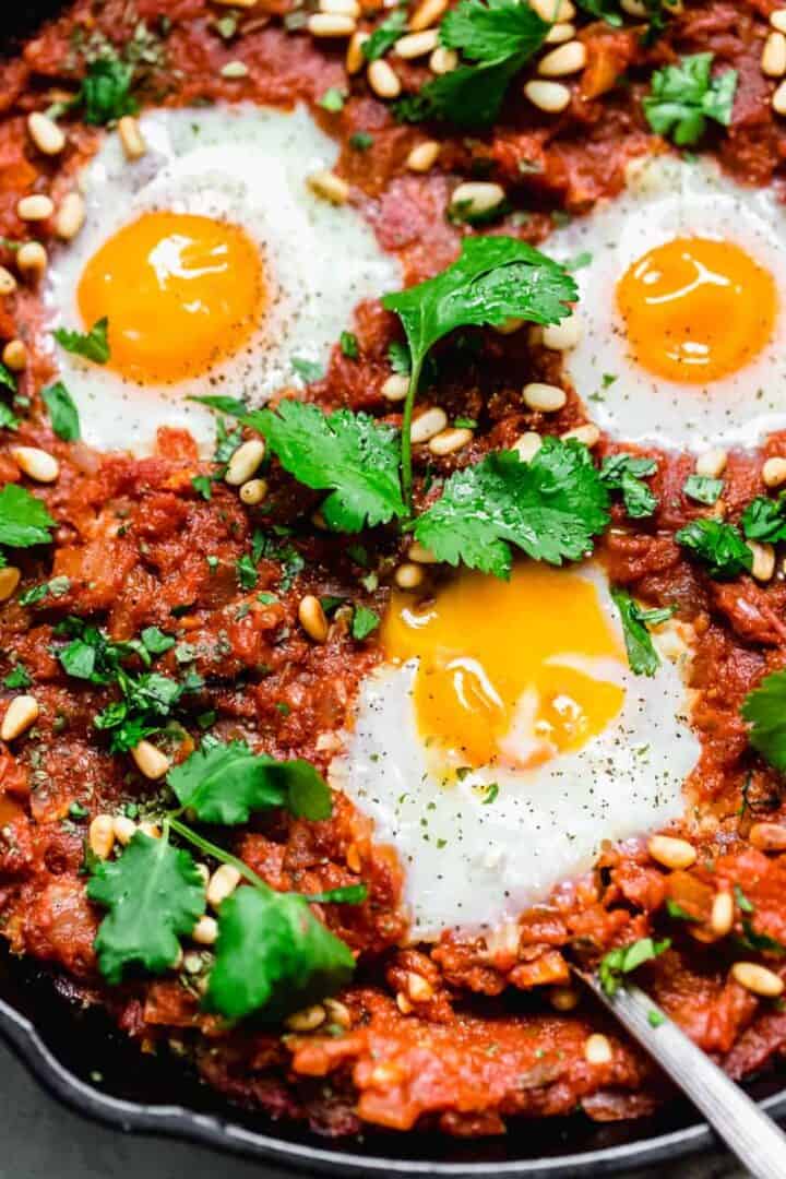 Whole30 Shakshuka with Cauliflower Rice - The Movement Menu