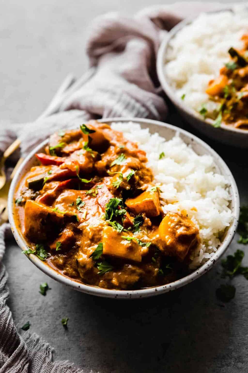 30-Minute One Pan Vegan Thai Curry - The Movement Menu